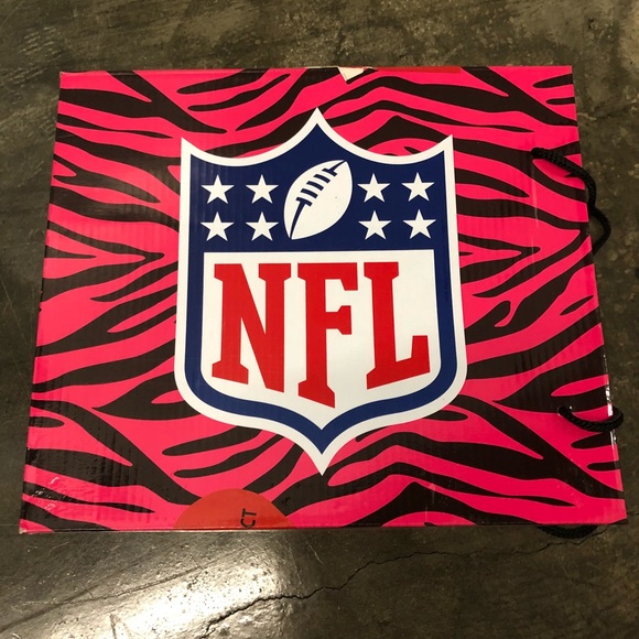 NFL | Shoes | The Crusader Heel Nfl Red Nib High Heel | Poshmark